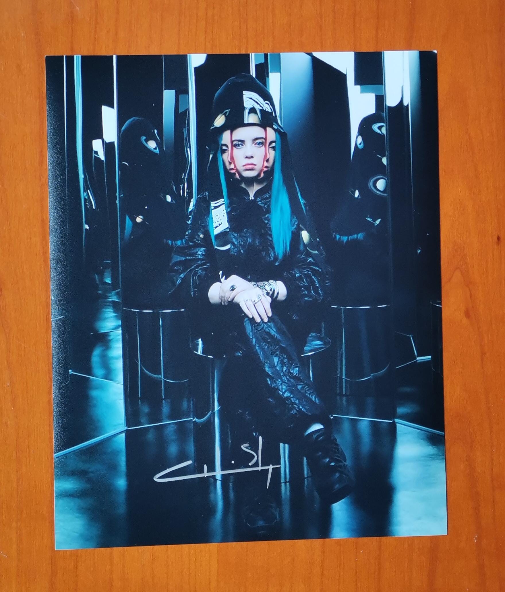 Billie Eilish, Autograph Original Signed 10x8 Inch Photo - Etsy