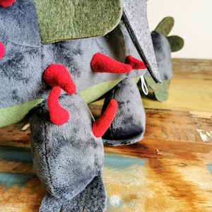 Red Death Dragon Inspired Plushie, How to Train Your Dragon Inspired ...
