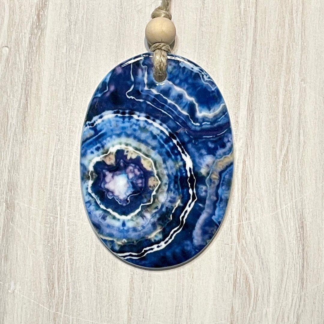 Lapis Lazuli Geode Tie Dye Agate Slice Ornament | Blue Topaz, Florite ...