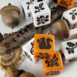 Acorn Dice / Set of 2 / D6 - Squirrel, Fall, Autumn - Etsy