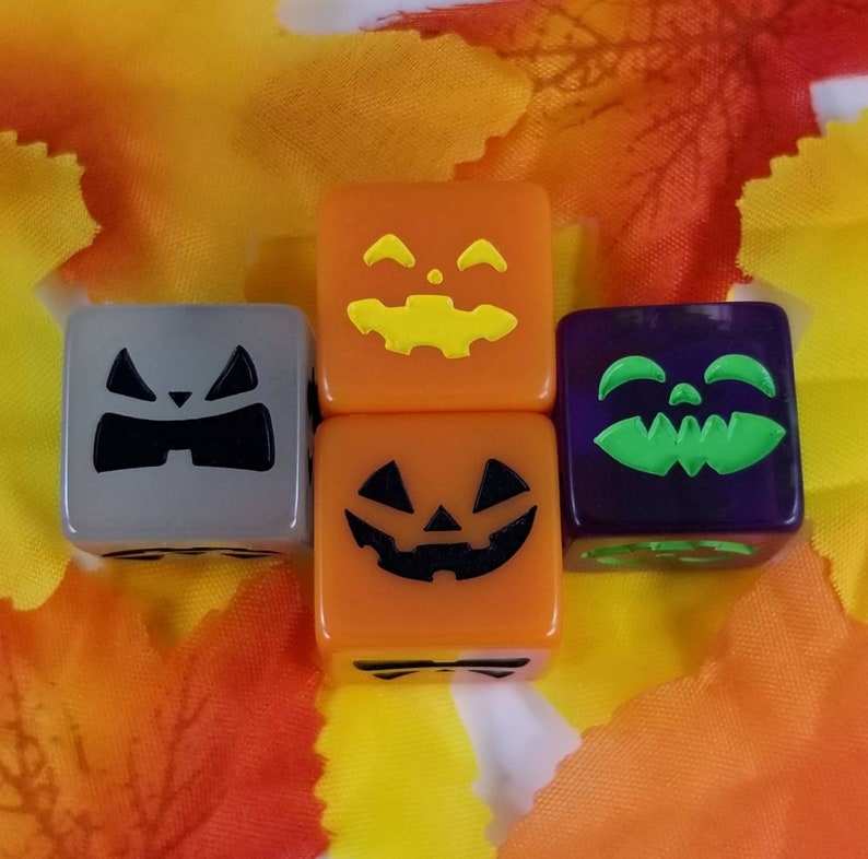 Pumpkin Dice / Set of 2 / D6 Halloween Dice Spooky Fall - Etsy