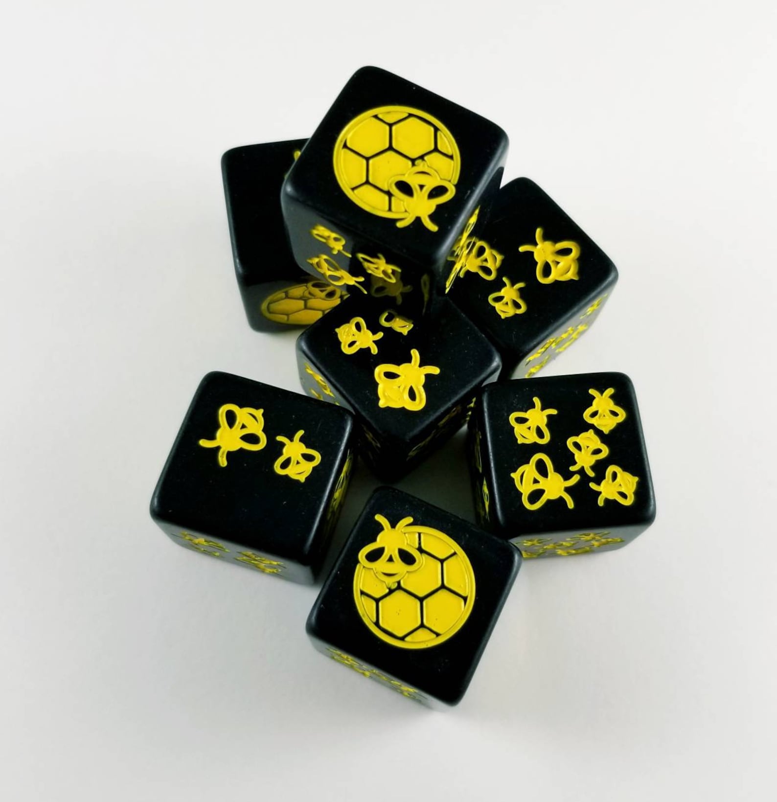 Bee Dice / Set of 2 / D6 Bug Insect Honey | Etsy