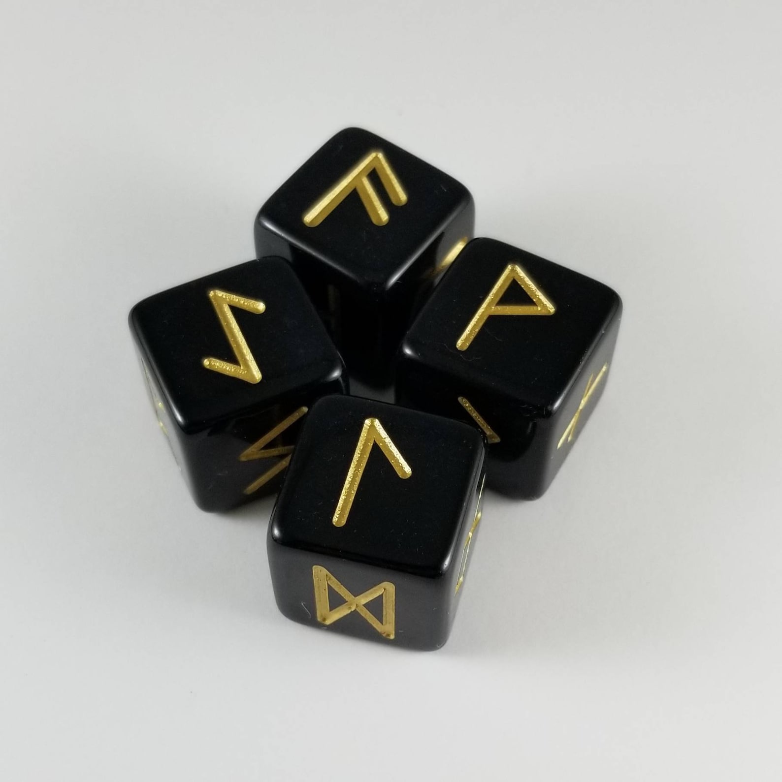 Custom Rune Set / Futhark Rune Dice / Divination - Etsy