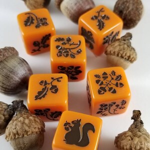 Acorn Dice / Set of 2 / D6 - Squirrel, Fall, Autumn - Etsy