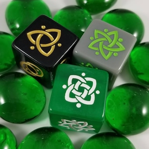 Celtic Dice / Set of 2 / D6 - Irish, Knot, Gaelic - Etsy