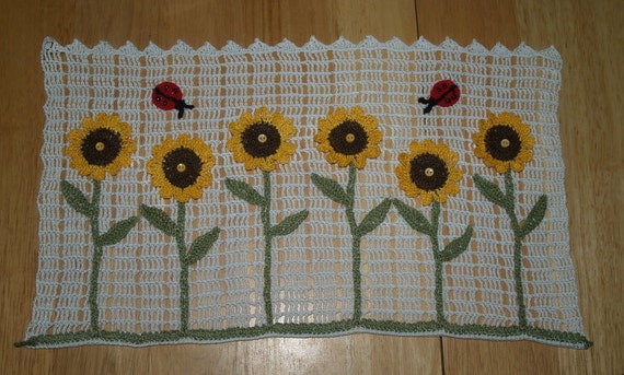 Fence With Flowers and Bees or Sunflowers ladybugs Crochet | Etsy