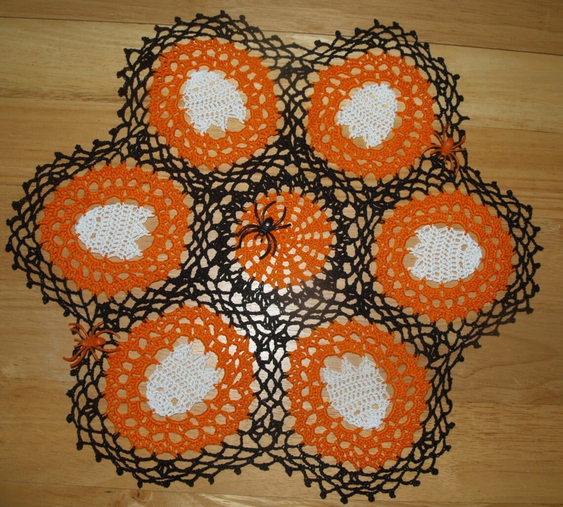 Halloween Ghosts Crochet Doily Pattern - Etsy