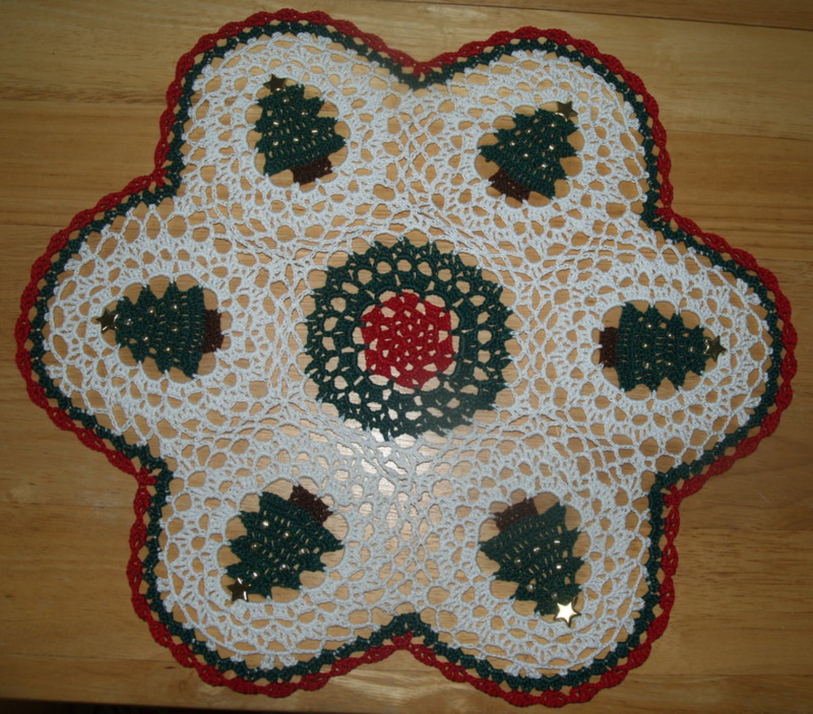 Crochet Christmas Trees- Tree Doily Pattern - Etsy