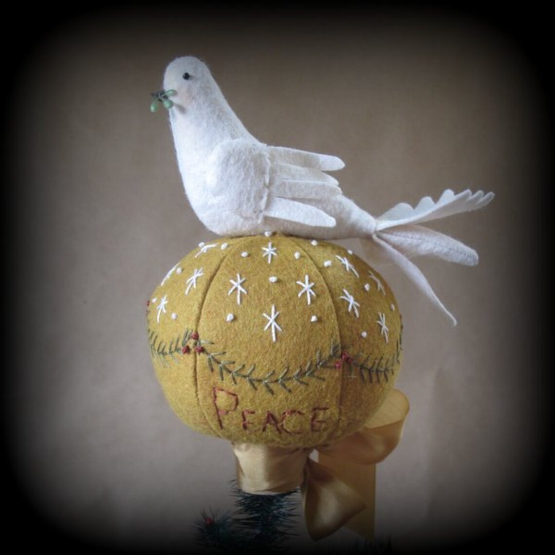 PDF DOWNLOAD DIY Peace on Earth Tree Topper Pattern by Cheswickcompany ...