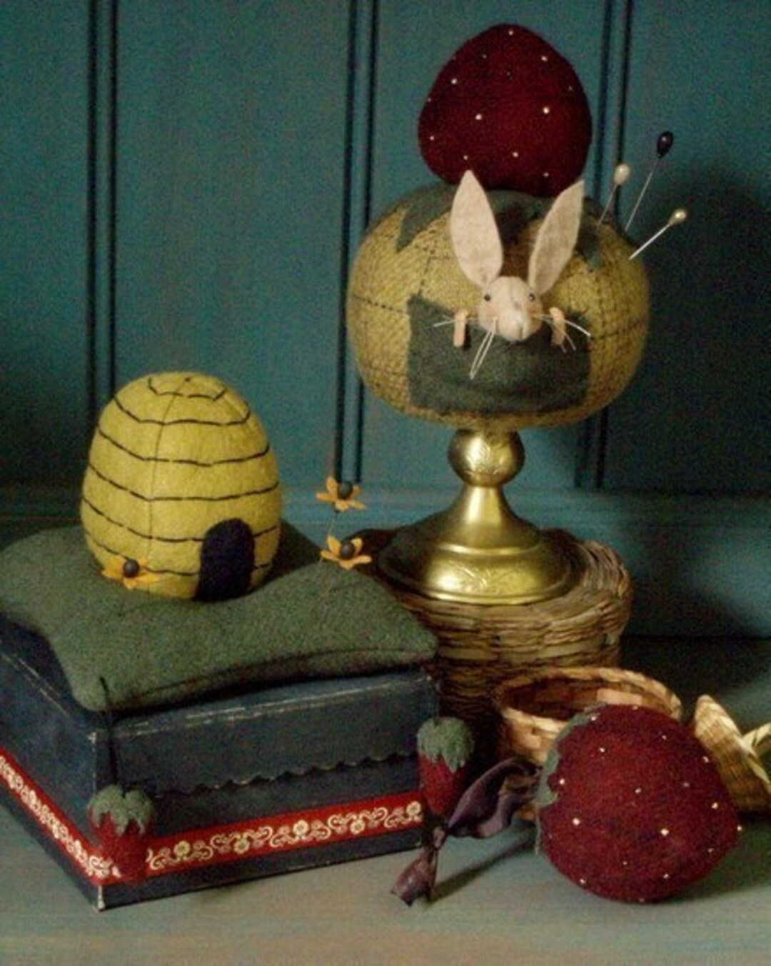 PDF DOWNLOAD DIY Primitive Folk Art Berry Patch Pincushions Pattern by ...