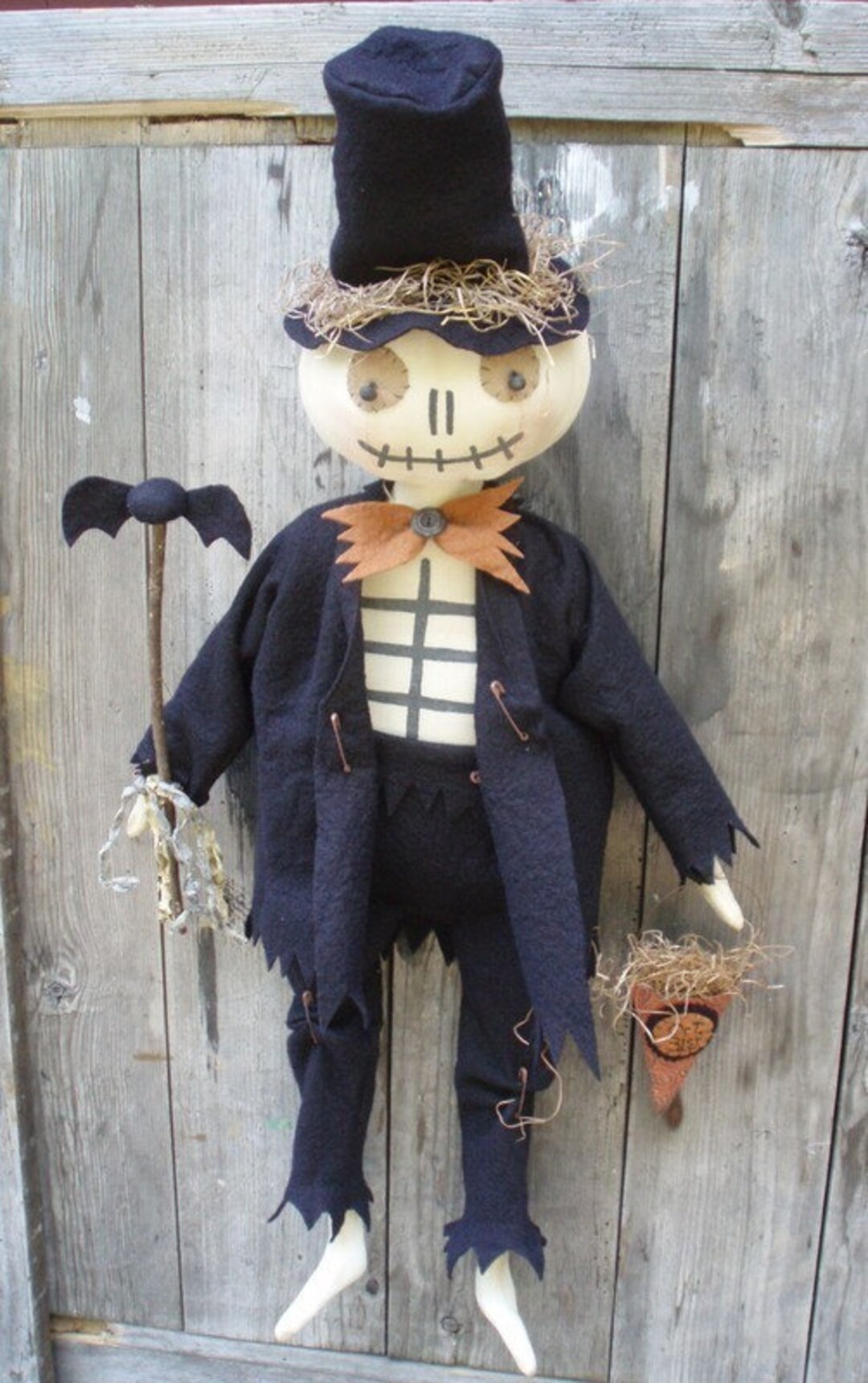 PDF DOWNLOAD DIY - Bones Skeleton Man for Halloween Pattern by ...