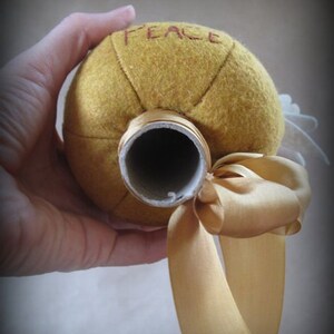 PDF DOWNLOAD DIY Peace on Earth Tree Topper Pattern by Cheswickcompany ...