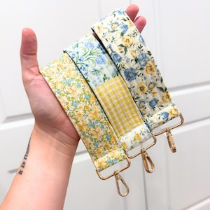 Handmade Quilted Fabric Wristlet Keychain: Custom Key Fob - Etsy