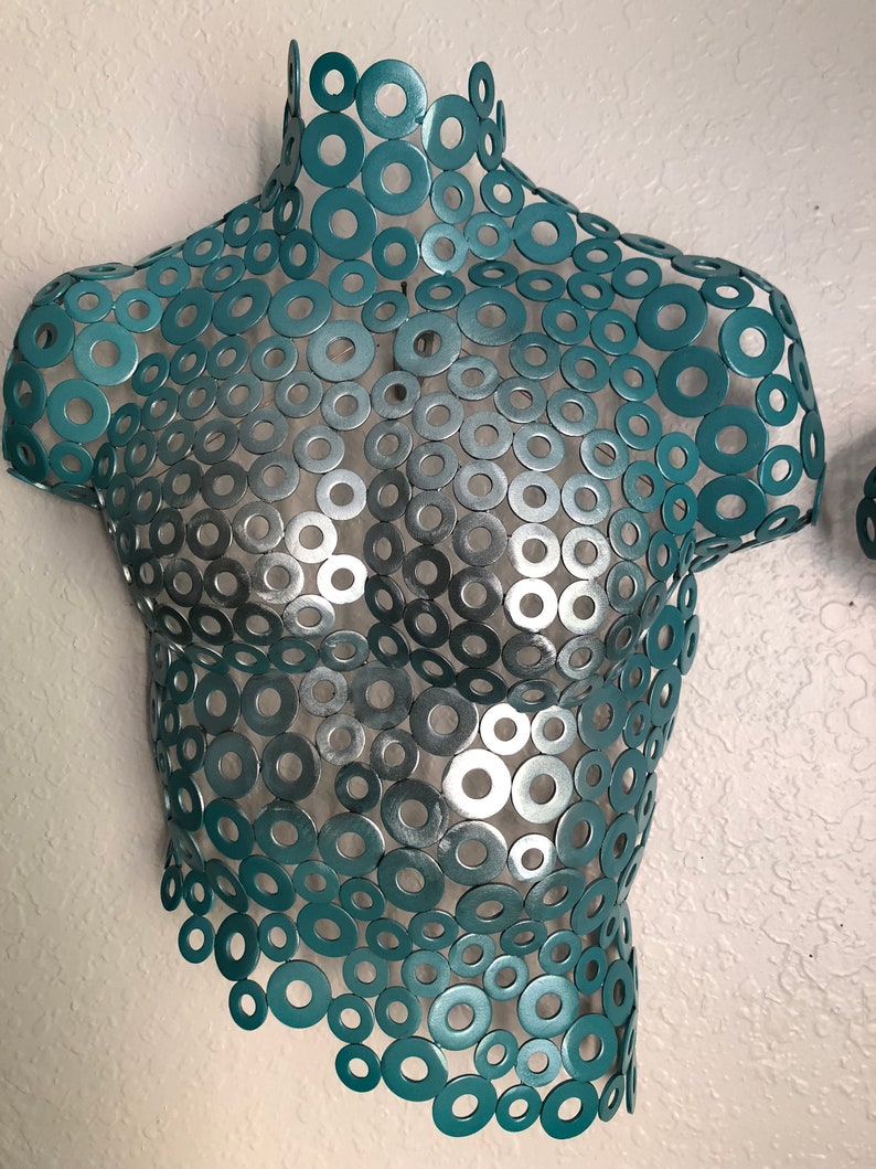 Escultura de torso de metal hecha a mano: decoración de pared abstracta ...