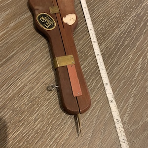 Wilson Brothers Rug Shuttle Awl Wood Label Tru-gyde 1950's - Etsy