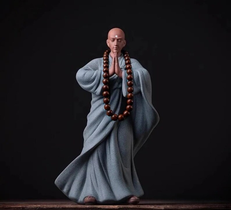 Shaolin Monk Prayer Figurine – Buddhist Gifts Blessing Statue With ...