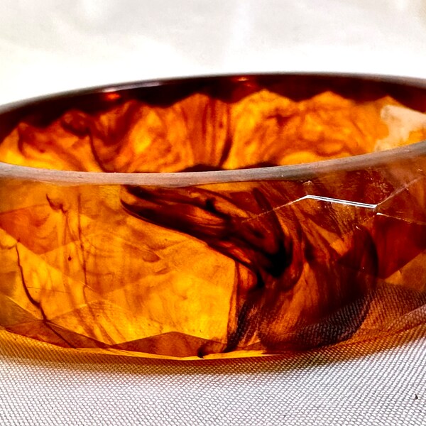 Prystal Bakelite - Etsy