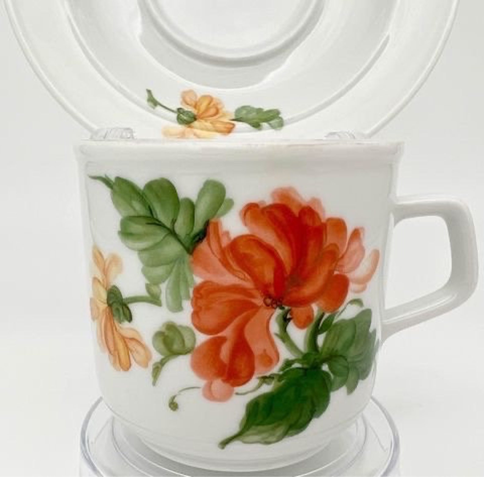 Flat Cup and Saucer Set (1), Lauriane by AK Kaiser, Vintage - Excellent ...