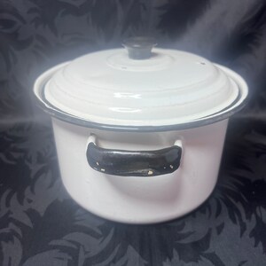 White Enamel Stock Pot With Lid - Etsy