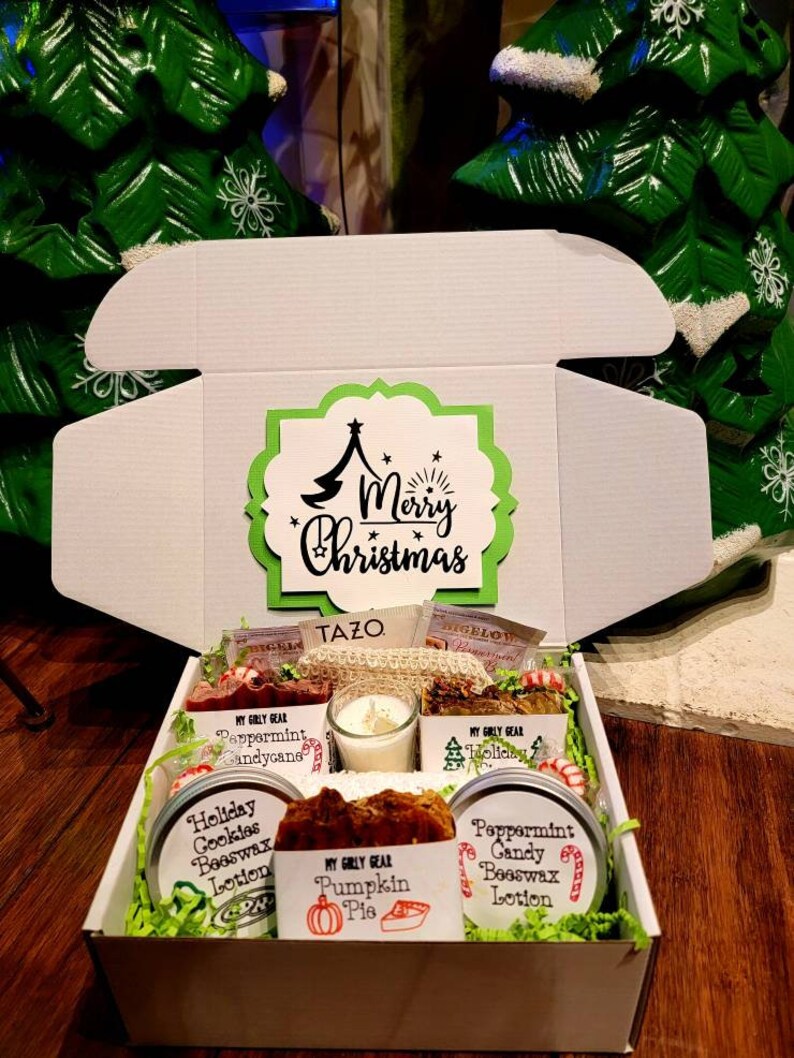 Merry Christmas Gift Box With Holiday Scented Soaps and Lotion Bars All ...