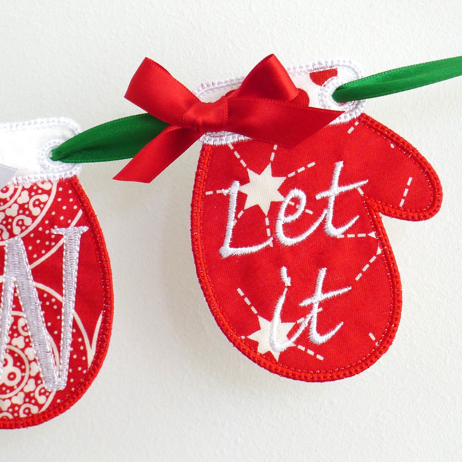 Mitten ITH Project Banner Machine Embroidery Designs Applique | Etsy