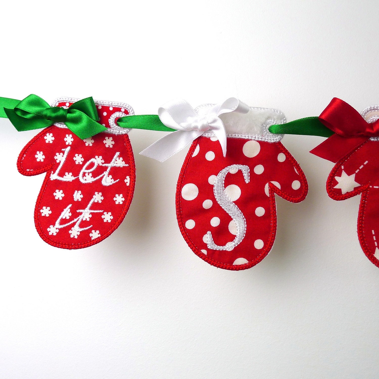 Mitten ITH Project Banner Machine Embroidery Designs Applique | Etsy