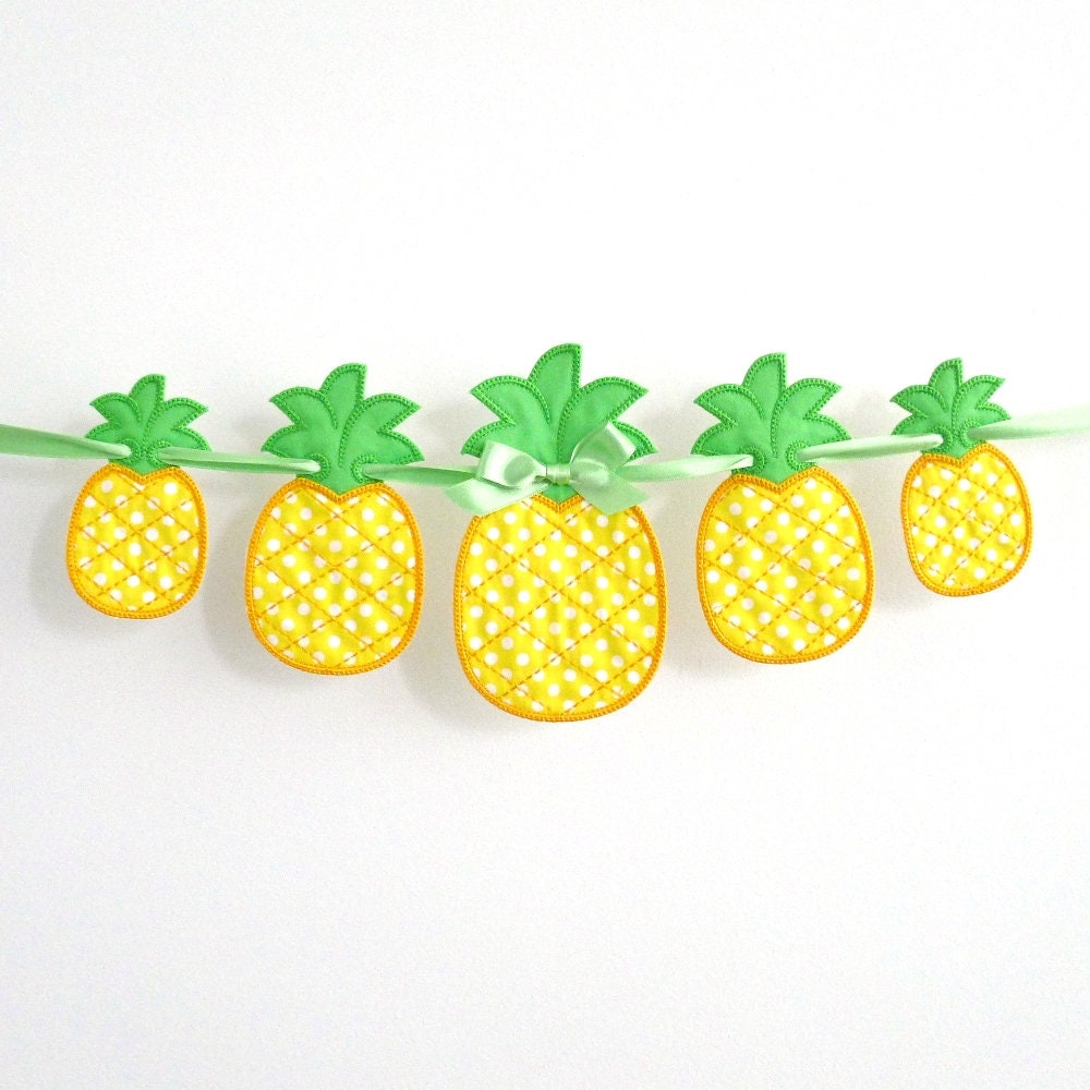 Pineapple Banner in the Hoop Project Machine Embroidery Design Applique ...