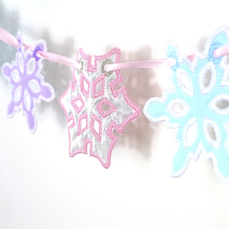 Snowflake in the Hoop Bunting Banner Project Machine Embroidery Design ...