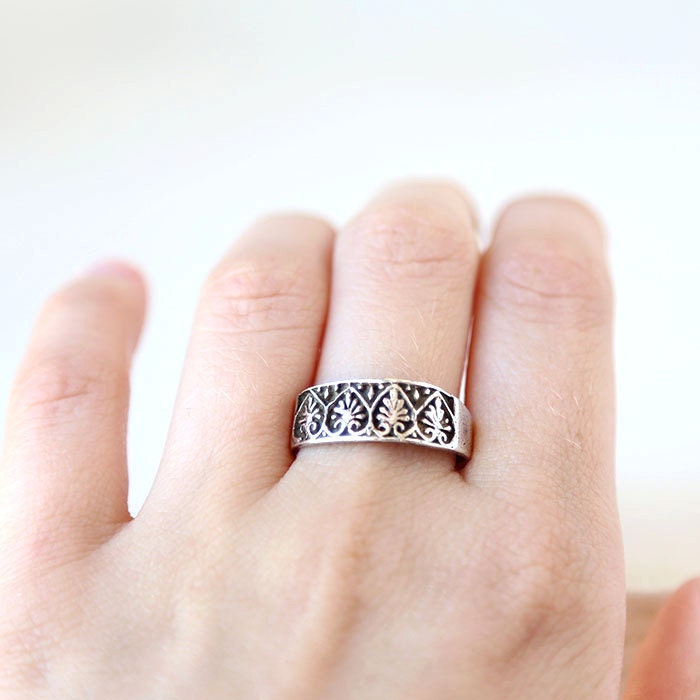 Ornate // Intricate Sterling Silver Vintage Ring // Size 8 // - Etsy