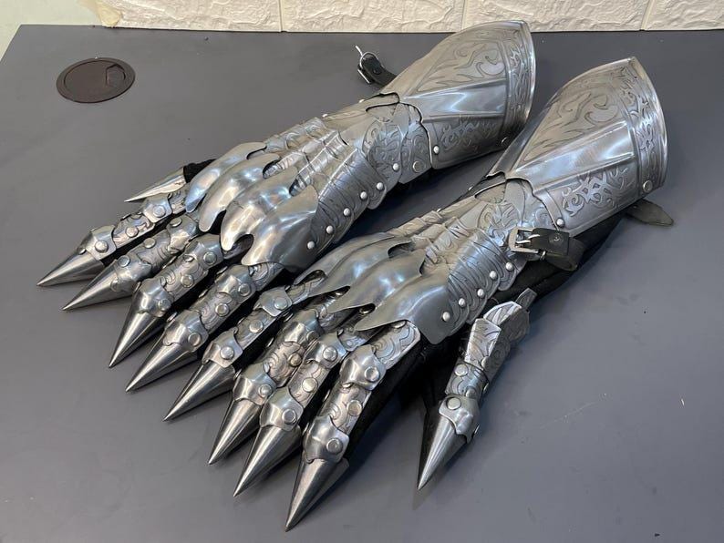 Medieval Nazgul Etching Gloves Set ~ Medieval Knight Gothic Gauntlet ...