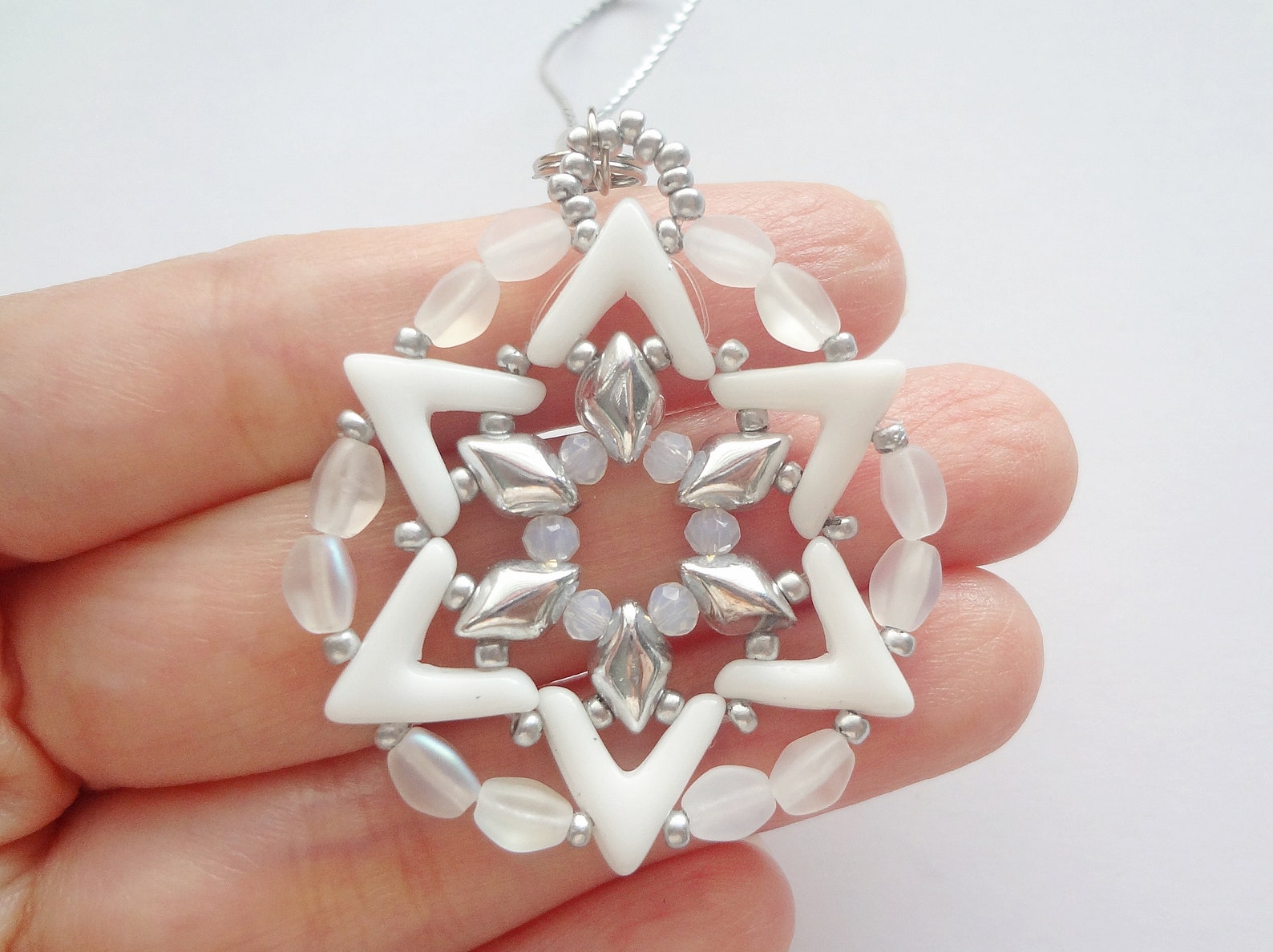 DIY Christmas Beading Snowflake Tutorial Pattern - Star Bright Pendant ...