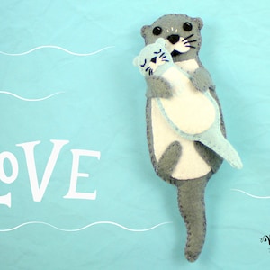 Felt Otter Pattern | Mother and Baby Plush Pattern | Cricut SVG Otter ...