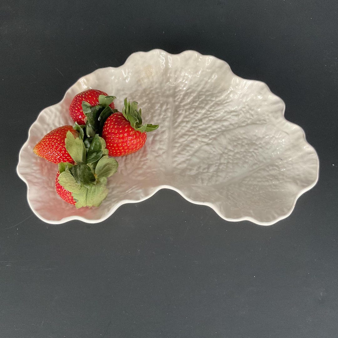 Spode "savoy White" Crescent Plate, Vintage Spode Embossed Cabbage Leaf ...