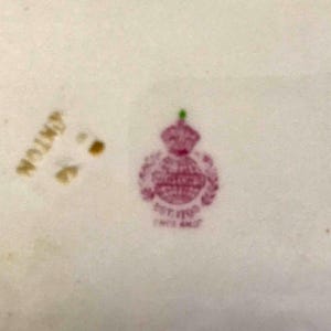 COCKATRICE GREEN by Minton Dinner Plate, Antique Minton Globe Back ...