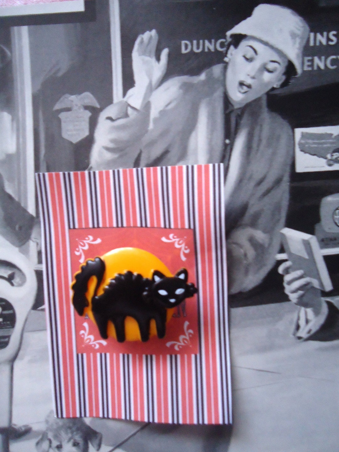 SCAREDY CAT PIN, Die-cut 2D Plastic, Art Pin, Vivid Coloring, Full Moon ...