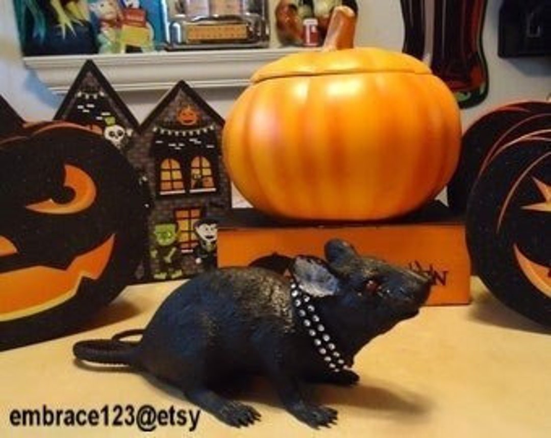 HALLOWEEN SQUEAK TOY, Fancy Black Rat, Stylized Tail, Bling Collar ...