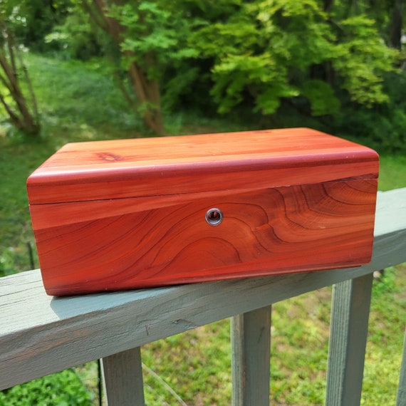 Miniature lane cedar chest - Gem