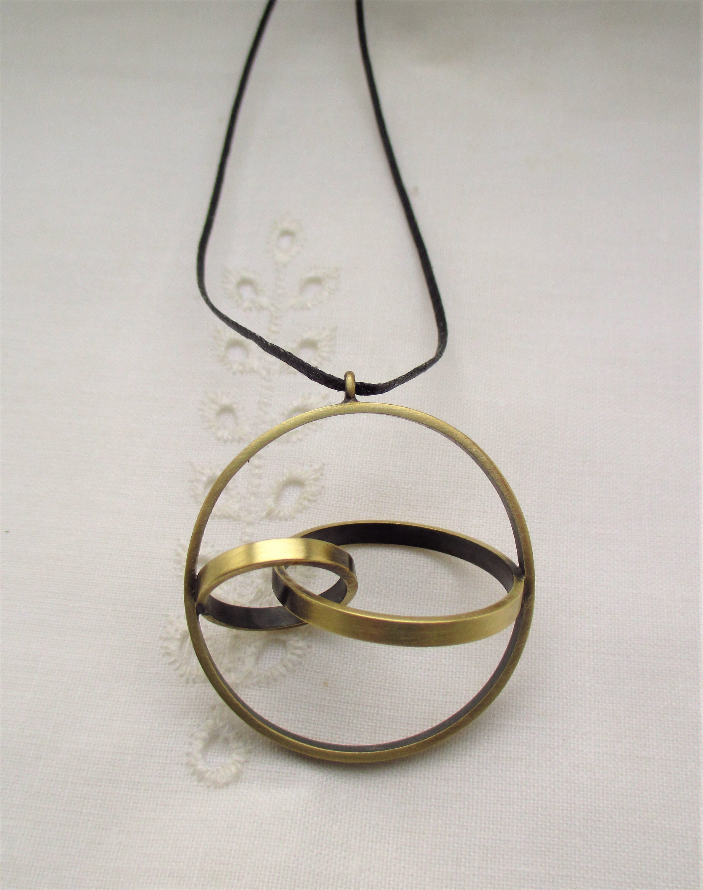 Geometric Pendant, Circle Pendant, 3D Jewelry, Abstract, Minimalist ...
