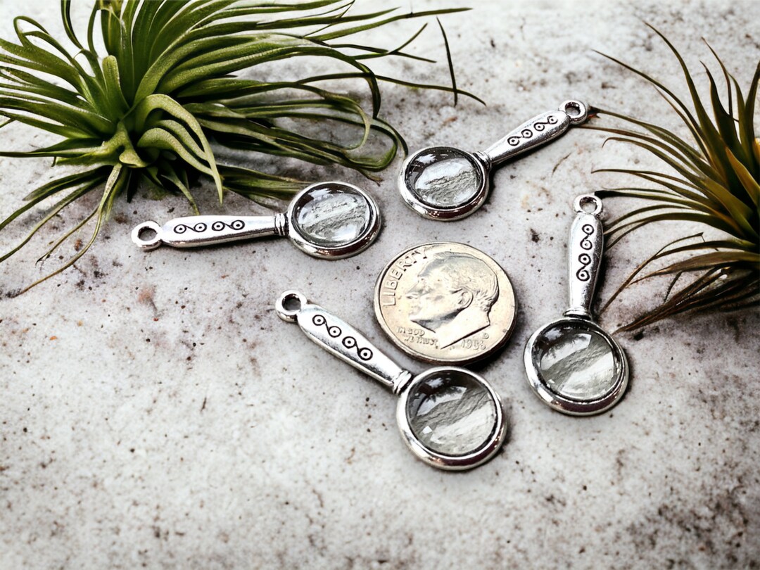 4 or 8 Magnifying Glass Jewelry Making Charms, Magnifying Glass ...
