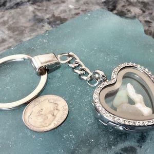 Magnetic Heart Shaped Glass Memory Locket Keychain, 35mm X 35mm ...