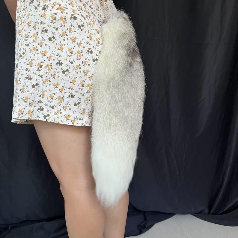 18” Fox Tails Therian Ethical Taxidermy Tail Cosplay: Gray White, Clip ...