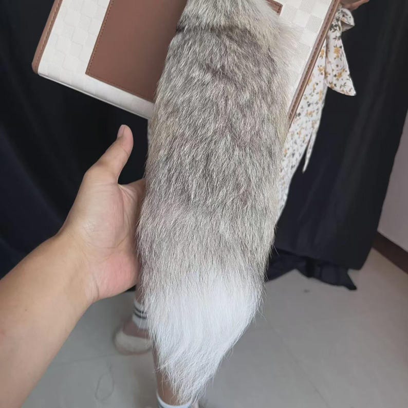 16” Big Fox Tails Therian Tails Ethical Taxidermy Tail Cosplay: Gray, Clip On, Keychain Tails ...