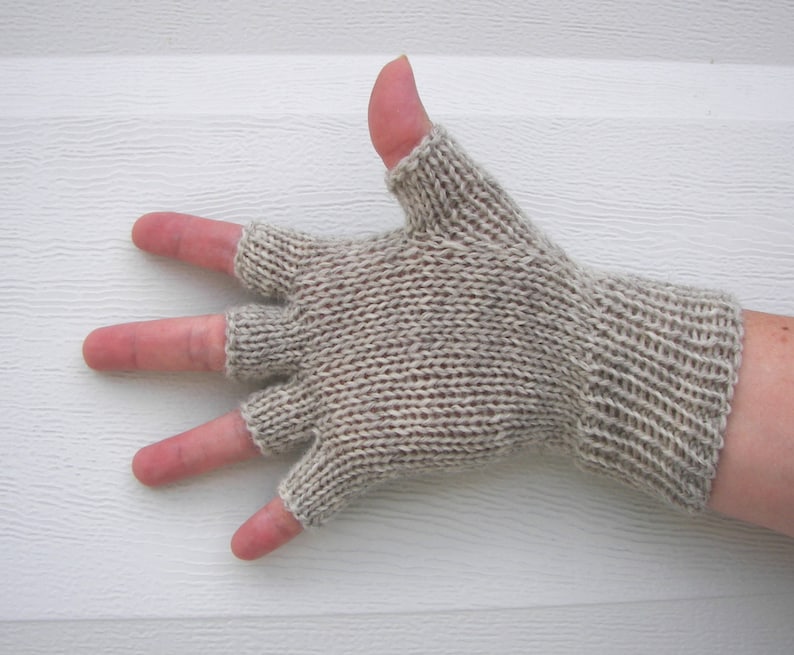 Hand Knit Unisex WOOL Half Finger GLOVES in Oatmeal Gray, Gray White ...