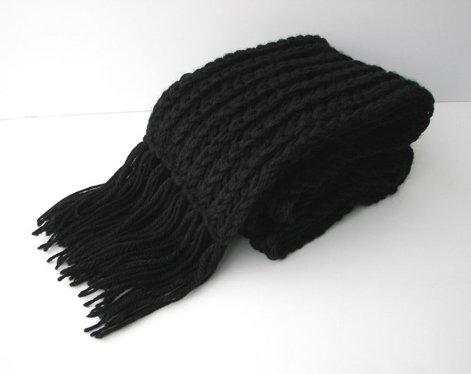 Luxurious Classic Chunky Custom Hand Knit Scarf in BLACK Acrylic Yarn ...