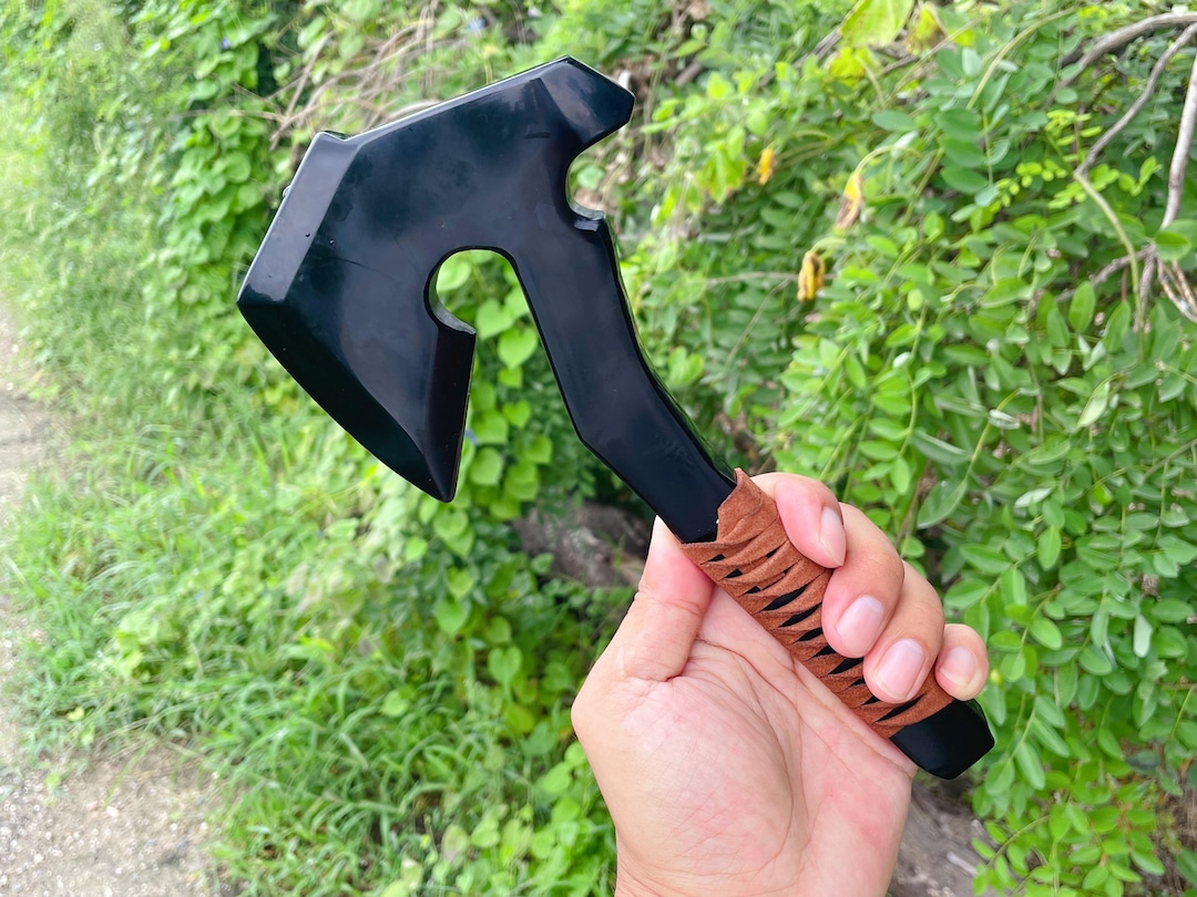 Obsidian Crystal Axe: Natural Quartz Axe, Healing Decor - Etsy