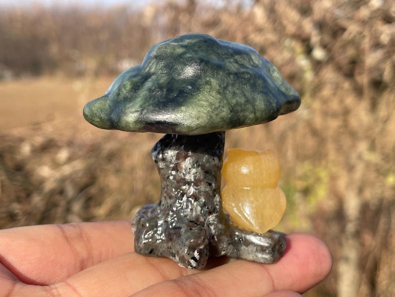 Cráneo de búho de jade verde: decoración curativa con cristales ...