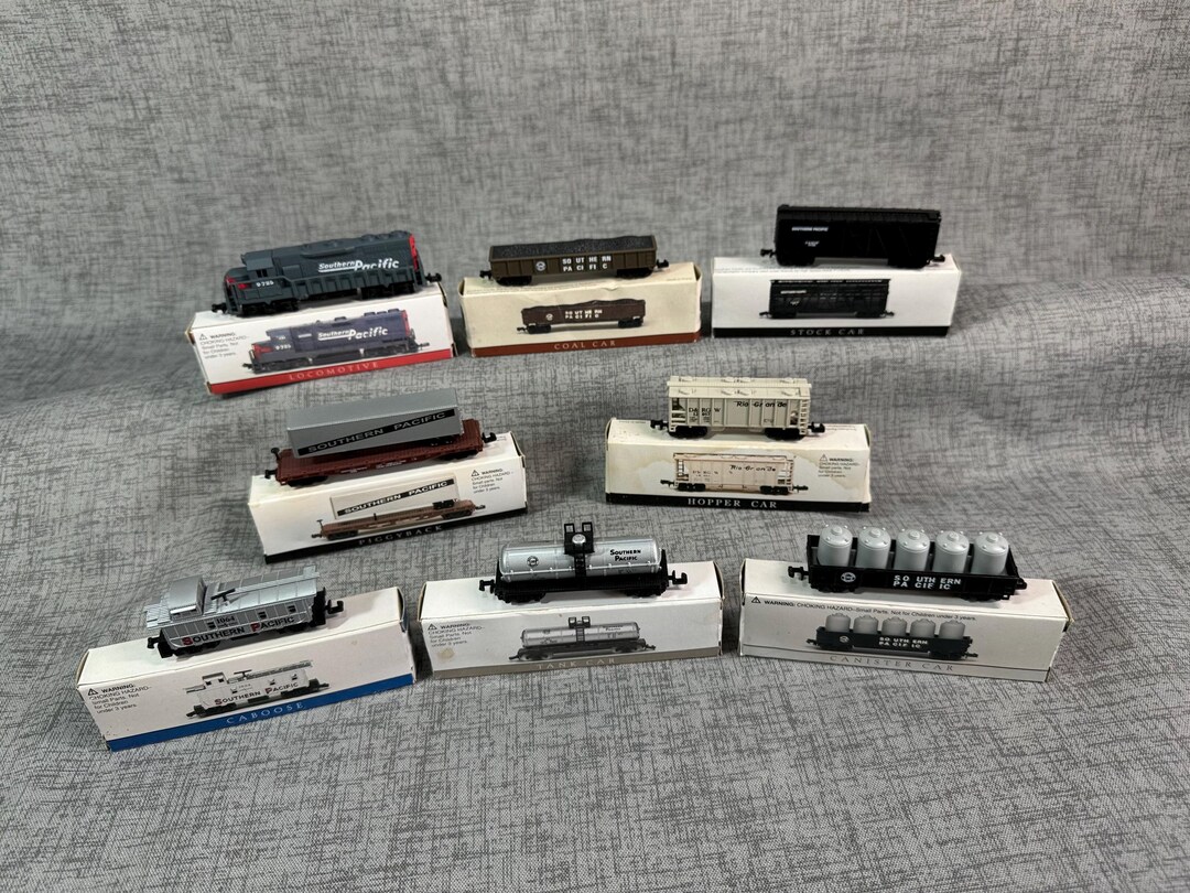 N Scale Miniature Train Set 8 Cars With Original Boxes Southern Pacific ...