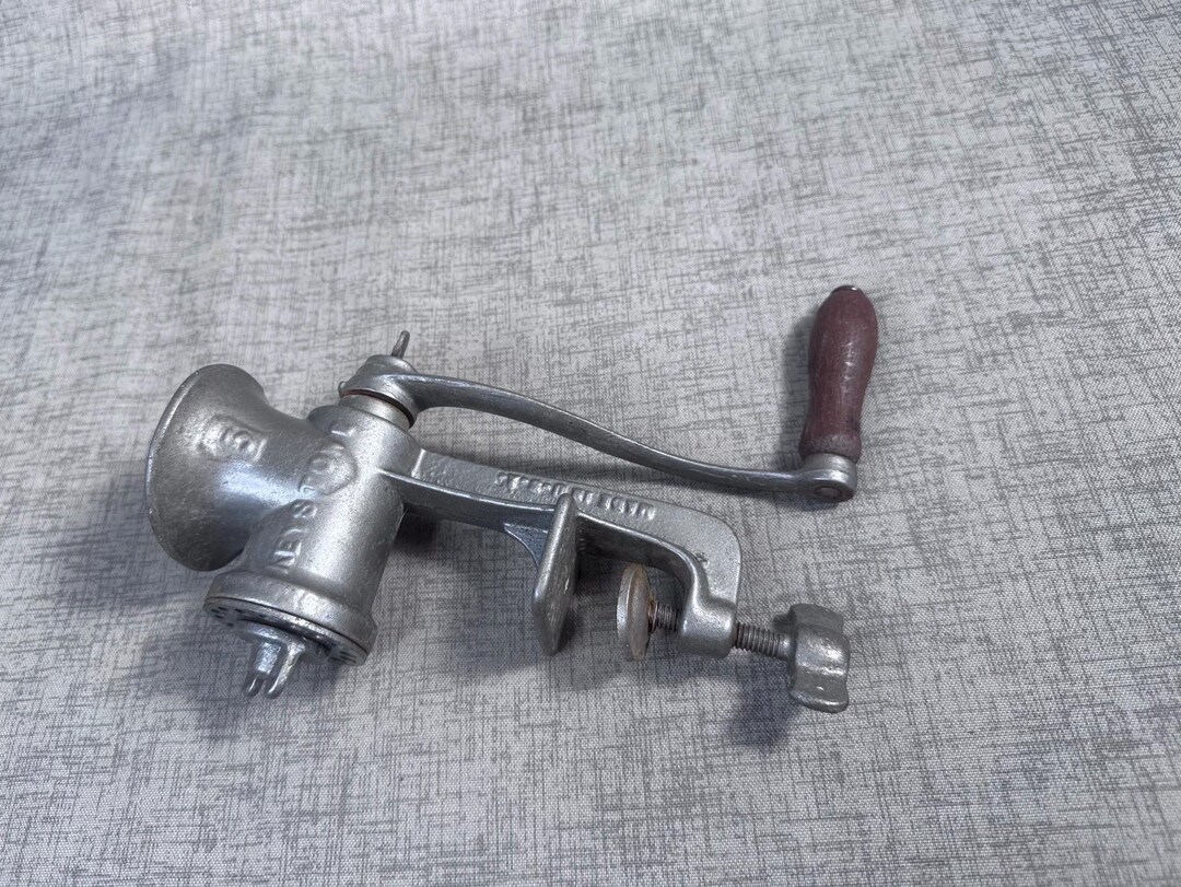 Vintage Cast Iron Hand Crank Meat Grinder - Etsy