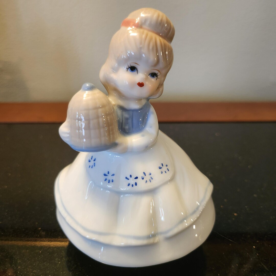 Little Girl Porcelain Music Box From the 1960s 5" in Height - Etsy