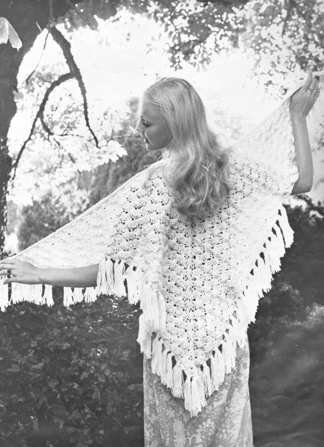 Vintage Crochet Pattern Shell Fan Stitch Triangle Lace Shawl Wrap ...